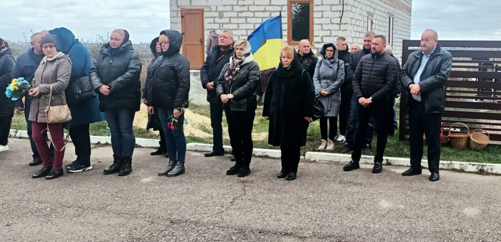 Загинув під час обстрілу: на Волині попрощалися із Героєм Романом ...