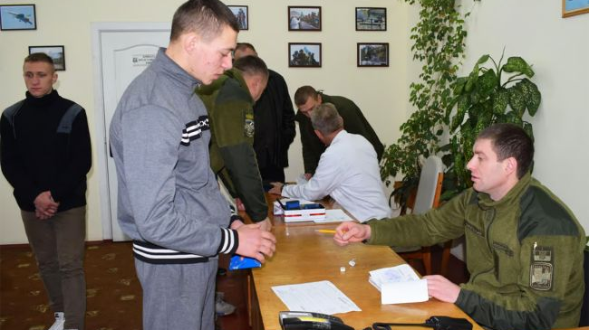 Чи можуть забрати до ЗСУ чоловіків від 16 до 25 років - VSN